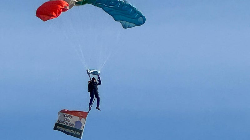 PM Modi Birthday: Skydiver Shital Mahajan Pays Tribute with Skydive in ...