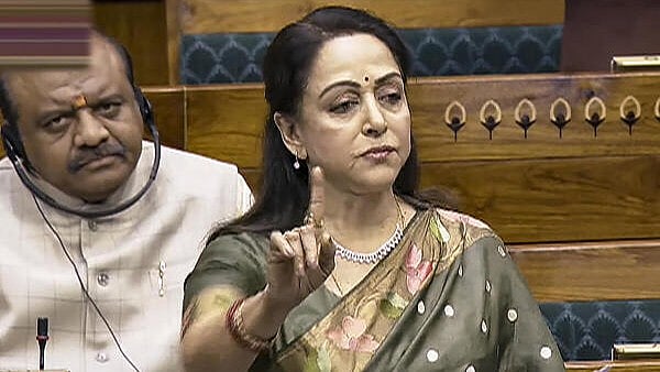 Narrow venue, power cut during Vijay's rally, 'something fishy': Hema ...