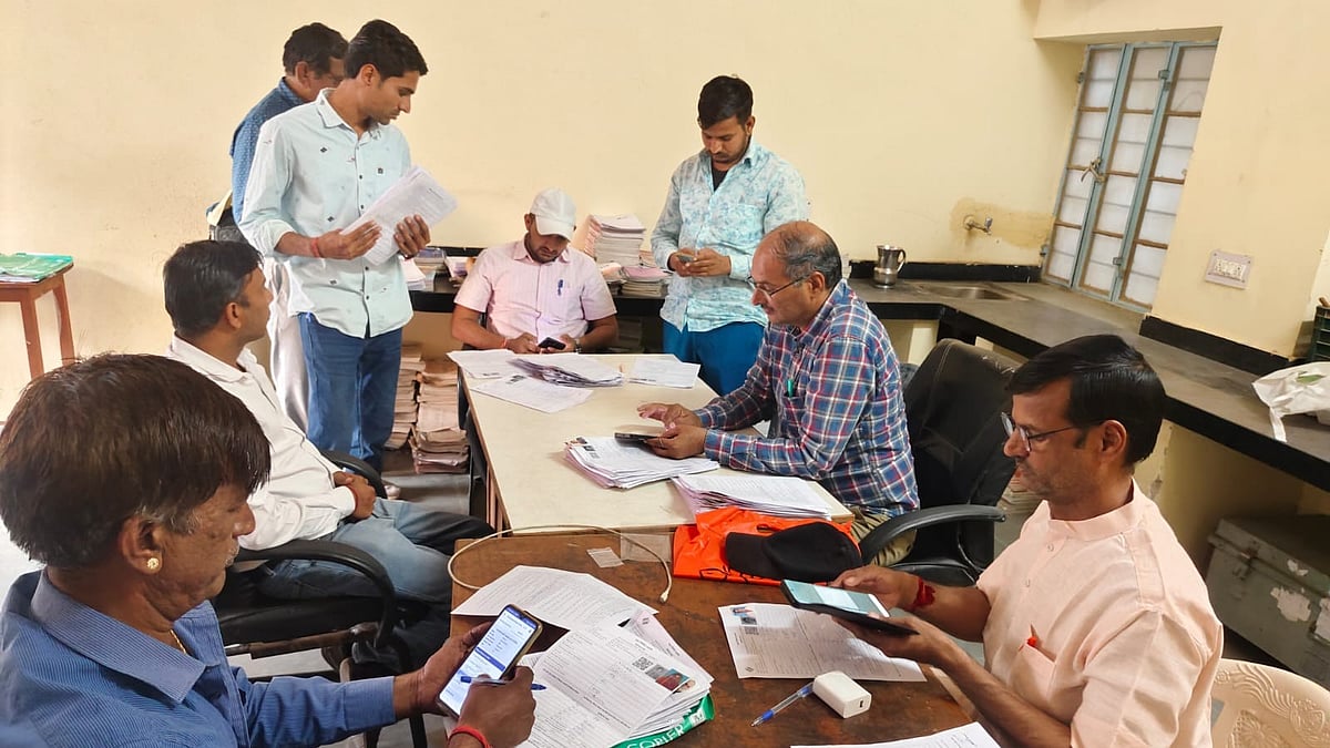 Voter Roll SIR Update: 61.55 Lakh Forms Yet to Be Distributed
