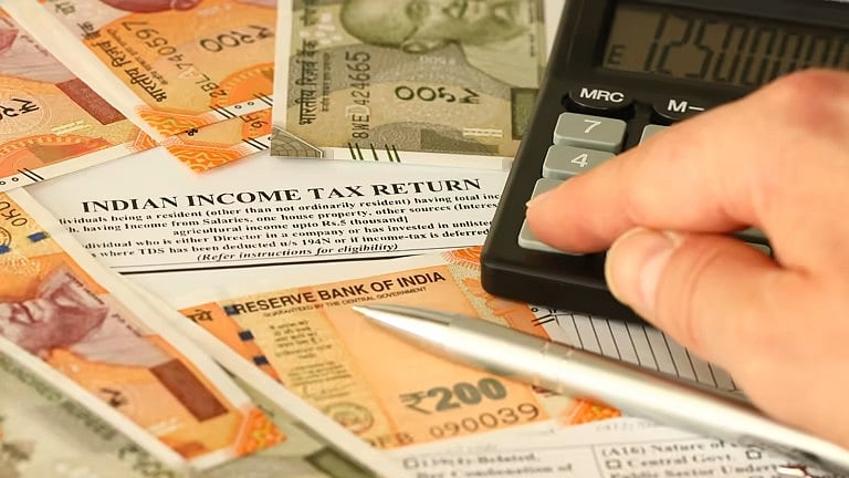 Income Tax Guide: Check Your Refund Status Easily Using PAN| Check ...
