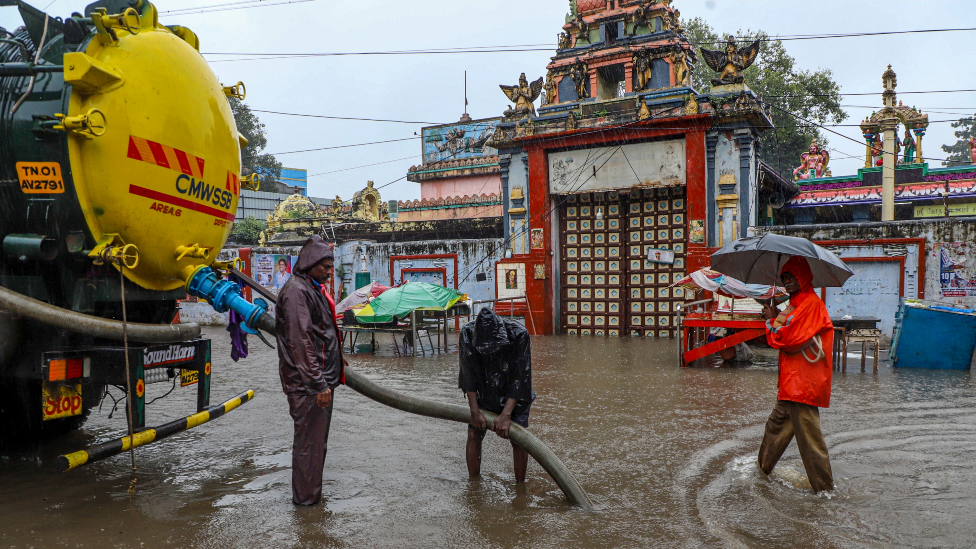 Cyclone Ditwah Chennai: City Faces Severe Flooding and Heavy Rains