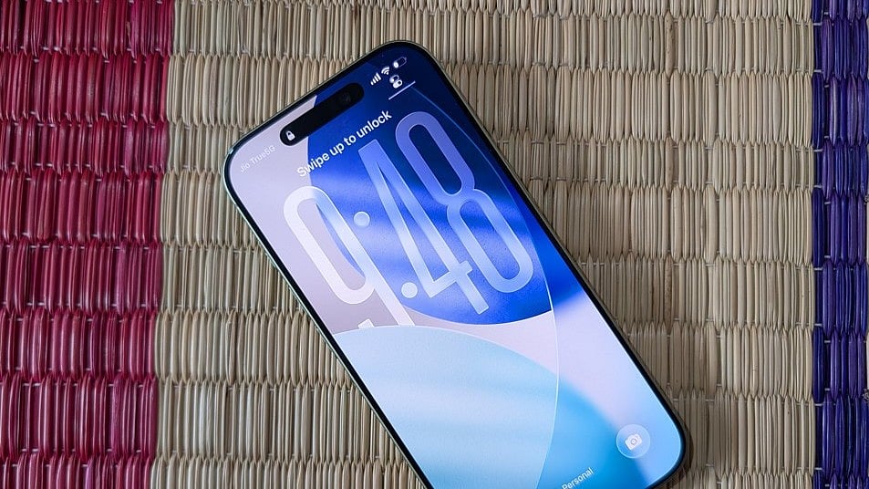Tech Update: Key features you should know about iOS 26.2