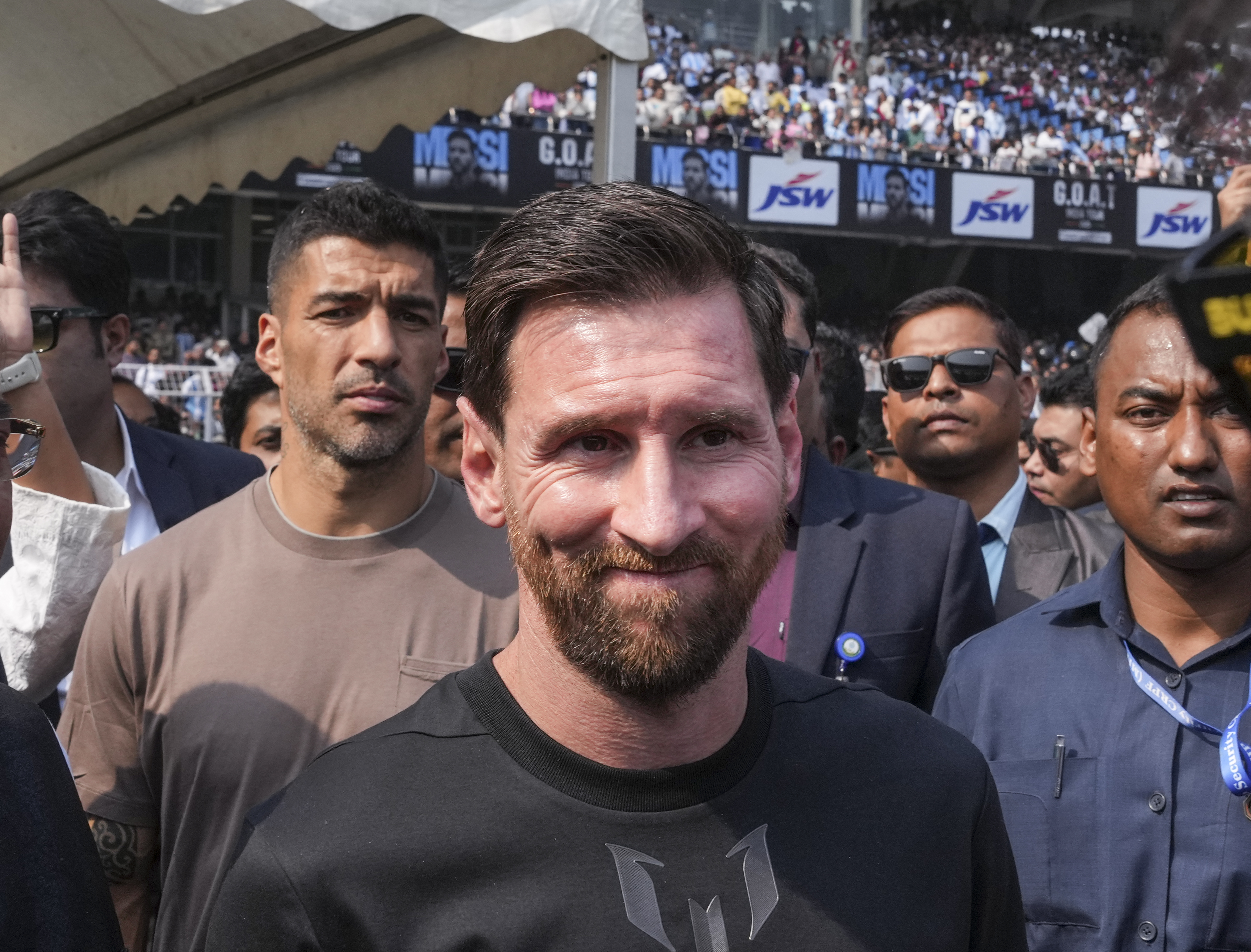 Messi event turns messy, crowd vandalises stadium in Kolkata