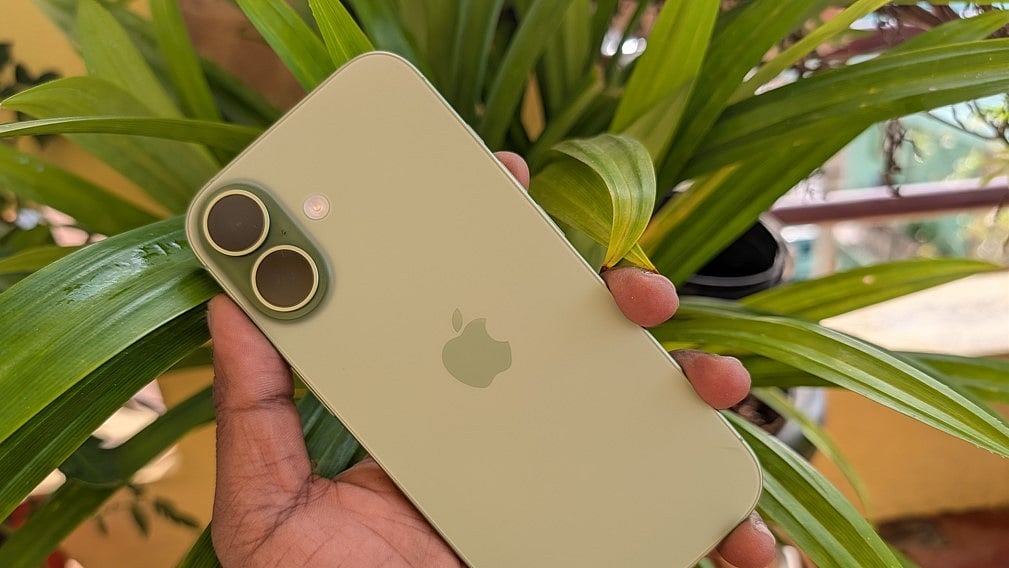 iPhone 17: Croma cuts Apple handset price below Rs 45,000 in sale offer