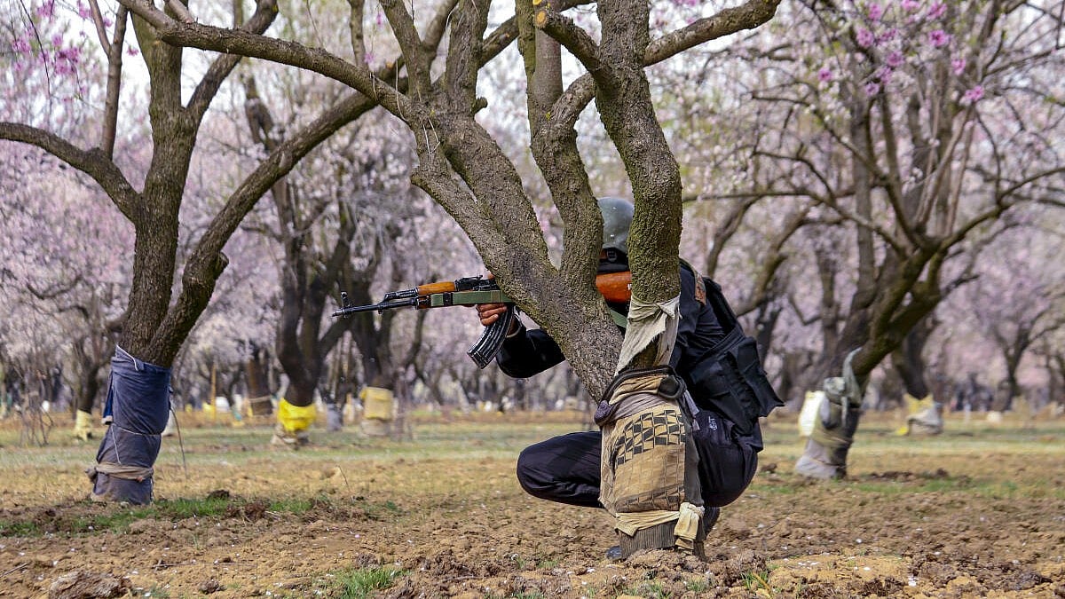 LoC Infiltration: Army kills terrorist in Rajouri, foils bid in Nowshera