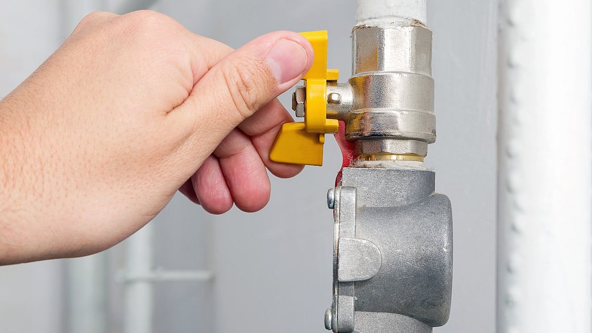 LPG Hoarding Warning: Switch to Piped Gas, Gov’t Urges