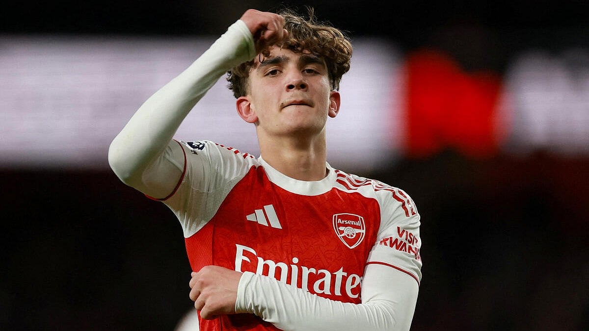 Max Dowman: 16-year-old's record goal fires Arsenal closer to title race