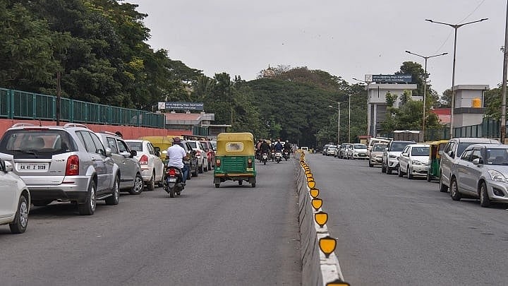 Bengaluru Towing Charges: GBA Fixes Rates for Cars, Two-Wheelers
