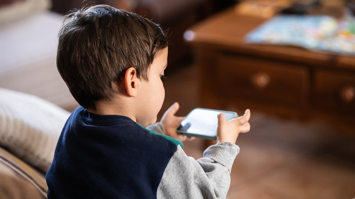 Virtual autism: Can screen time trigger autism-like symptoms in kids?
