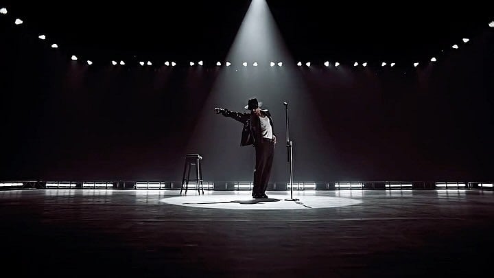 Tiger Shroff 2026: Moonwalk tribute to Michael Jackson goes viral, MJ video