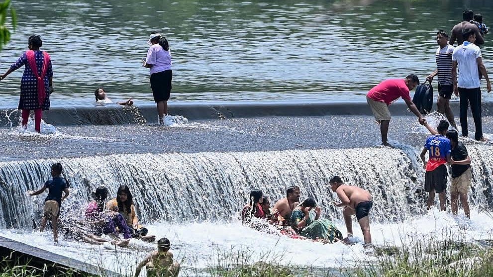 Mysuru tourists: Balamuri, Yedamuri reopen as Cauvery safety curbs ease