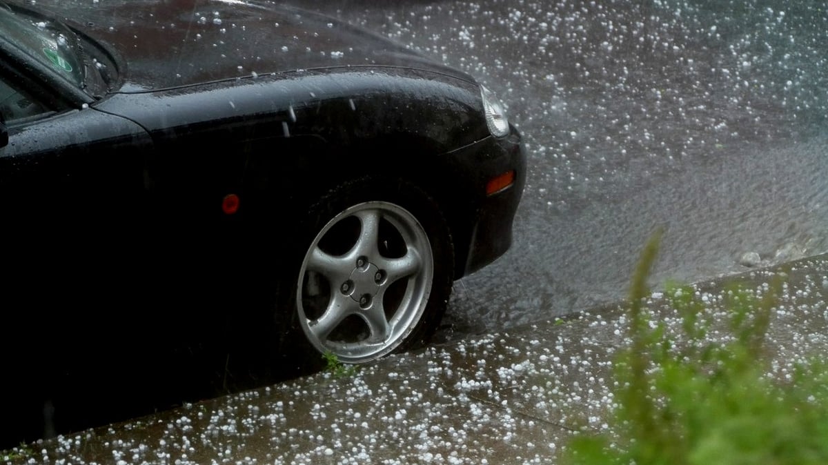 Delhi weather: Red alert for thunderstorms hailstorms IMD warns today India