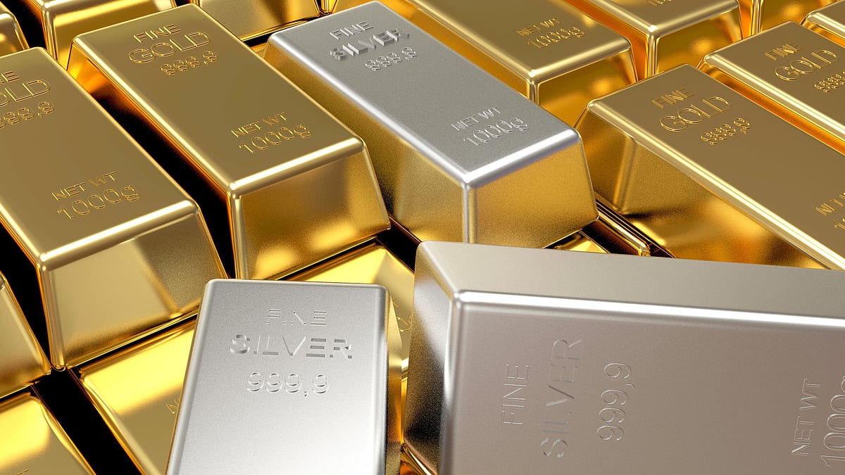 Gold, silver advance on weak dollar amid US-Iran peace hopes