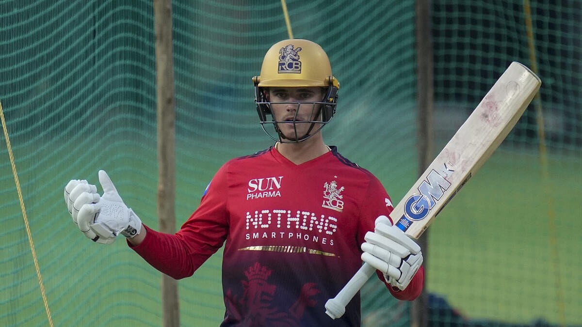 RCB's Jacob Bethell returns to England to recuperate from left ring ...