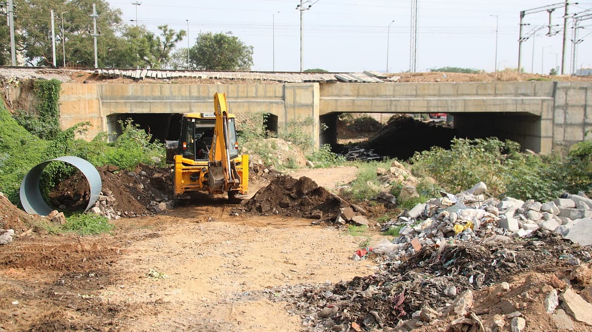 Bengaluru: Okalipuram railway underpass work resumes, to be completed ...