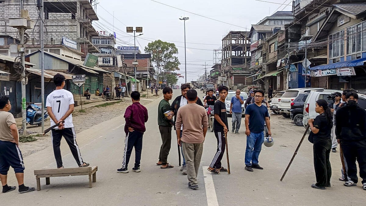 Truck driver from West Bengal killed, policeman injured in fresh ambush ...