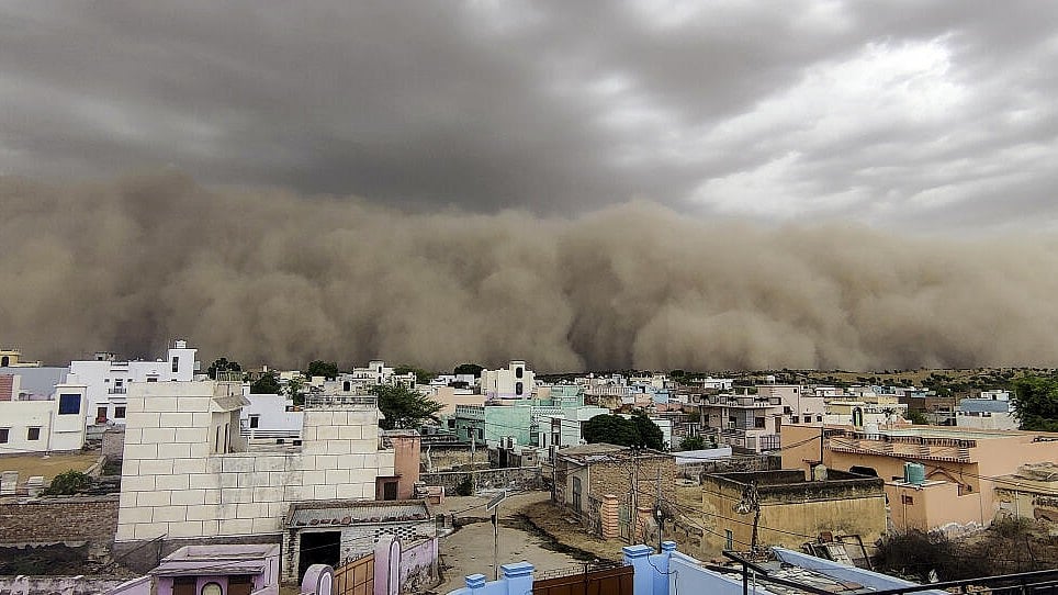 Massive dust storm sweeps through Rajasthan, apocalyptic visuals leave ...