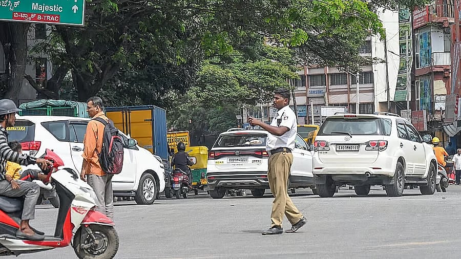 Bengaluru: Traffic closures on 3 roads around Lowry bridge for several ...
