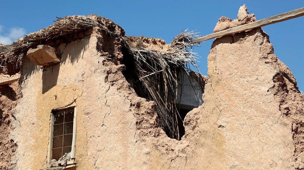 6 children killed as roof of mud house collapses in Pakistan's Khyber ...