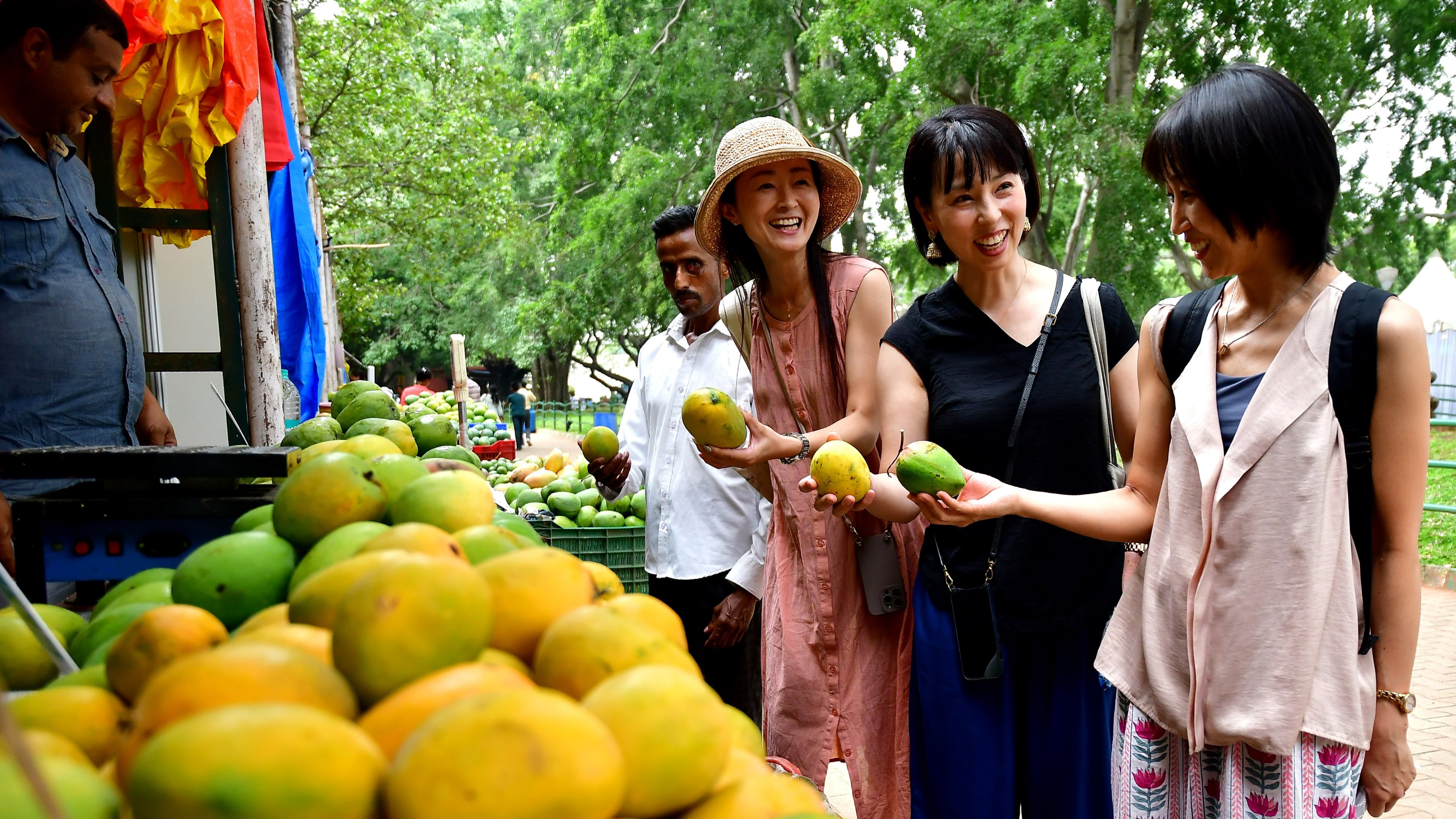 Deve Gowda at Lalbagh Mango & Jackfruit Mela, urges national jackfruit ...