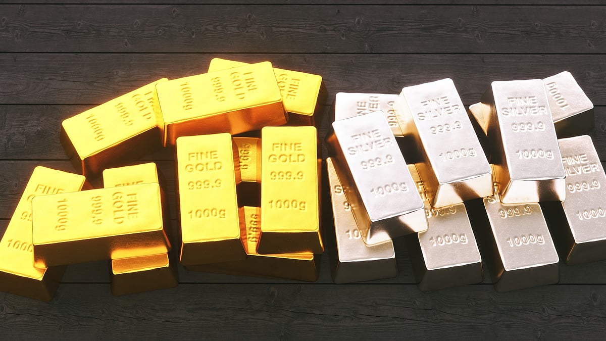 Gold slumps Rs 2,100 to Rs 1.53 lakh per 10g; silver trades flat in Delhi