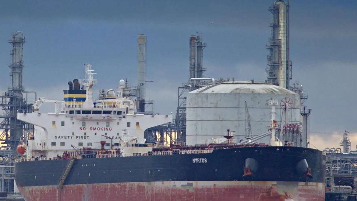 British forces intercept Russian shadow fleet oil tanker attempting to ...