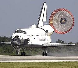 Endeavour returns to Earth