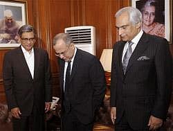 Pak Foreign Secretary Salman Bashir calls on Krishna