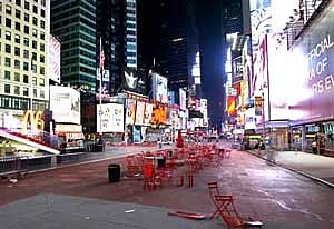 Bomb scare empties Times Square