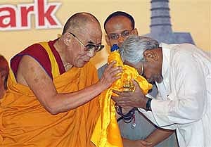 Dalai Lama inaugurates Patna's Buddha Smriti Park