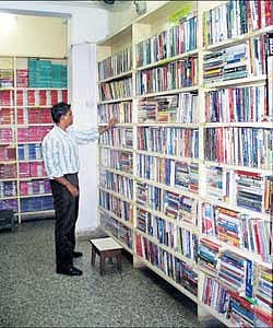 Waiting for the book lovers