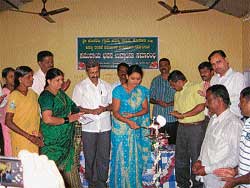 Hanging bridge across Tunga river