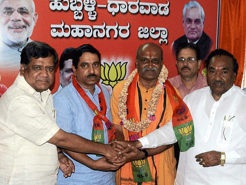 Muthalik sets deadline for BJP to take him back