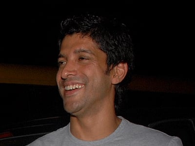 Farhan Akhtar launches great grandfather's poetry book