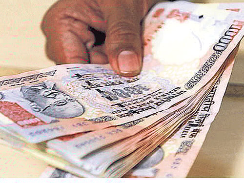 Security thread missing from currency notes