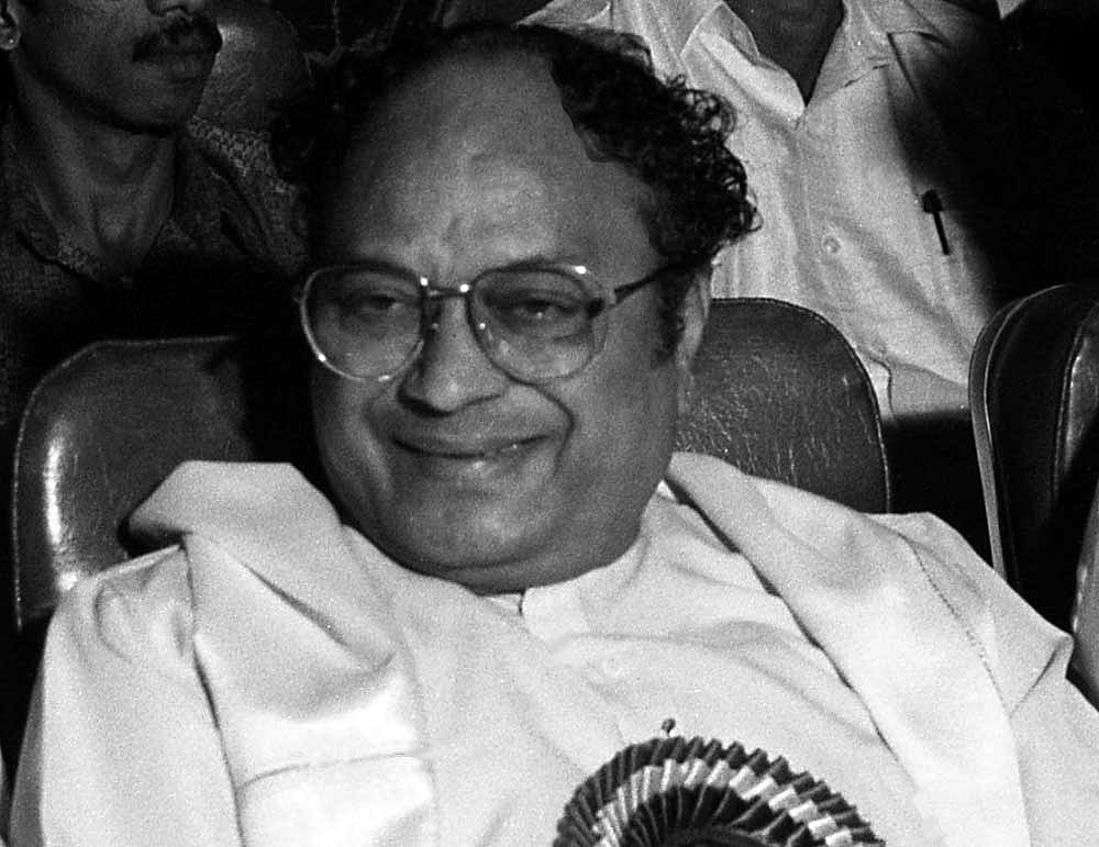 Jnanpith awardee C Narayana Reddy passes away