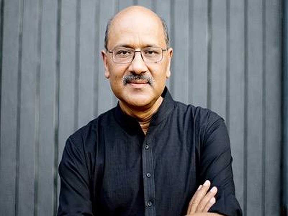 Shekhar Gupta is the new president of Editor's Guild of India