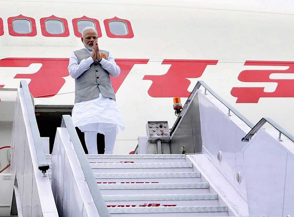 PM flight costs: 378 cr spent on chartered flights