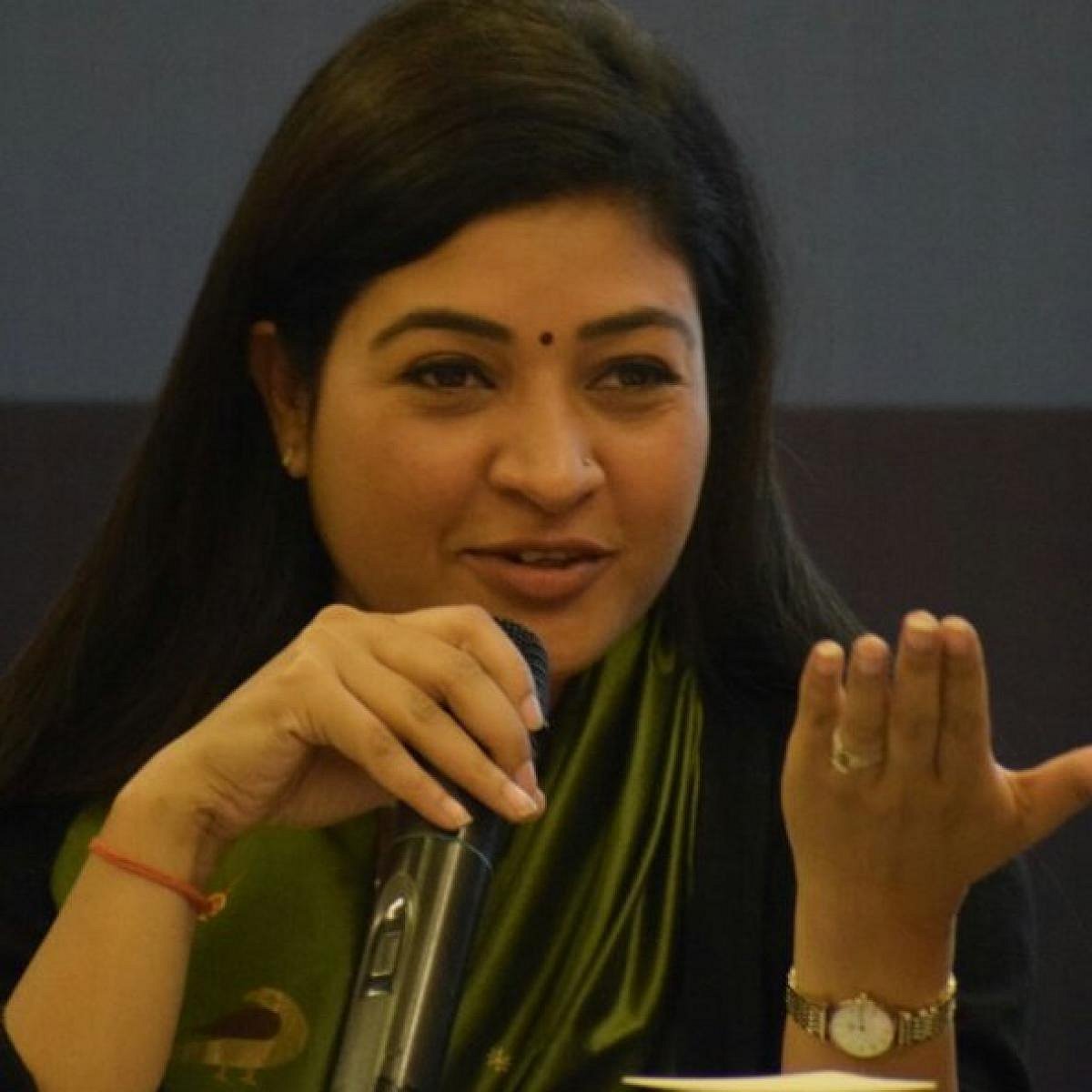 Alka Lamba to quit AAP