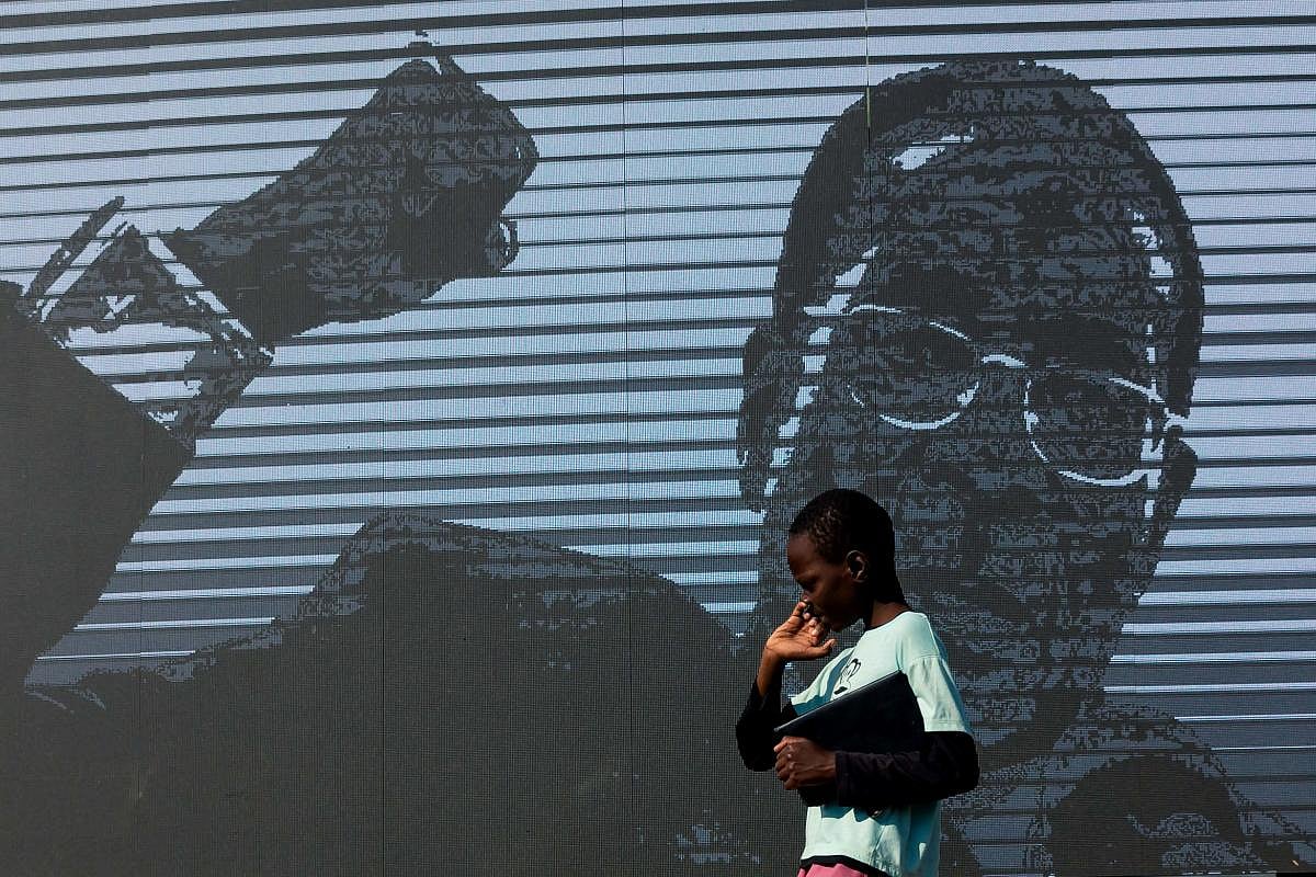 Robert Mugabe died of cancer: Zimbabwe President
