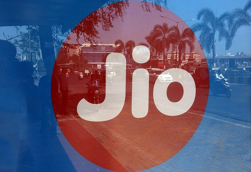 Jio tops 4G download speed chart in Sep: Trai data