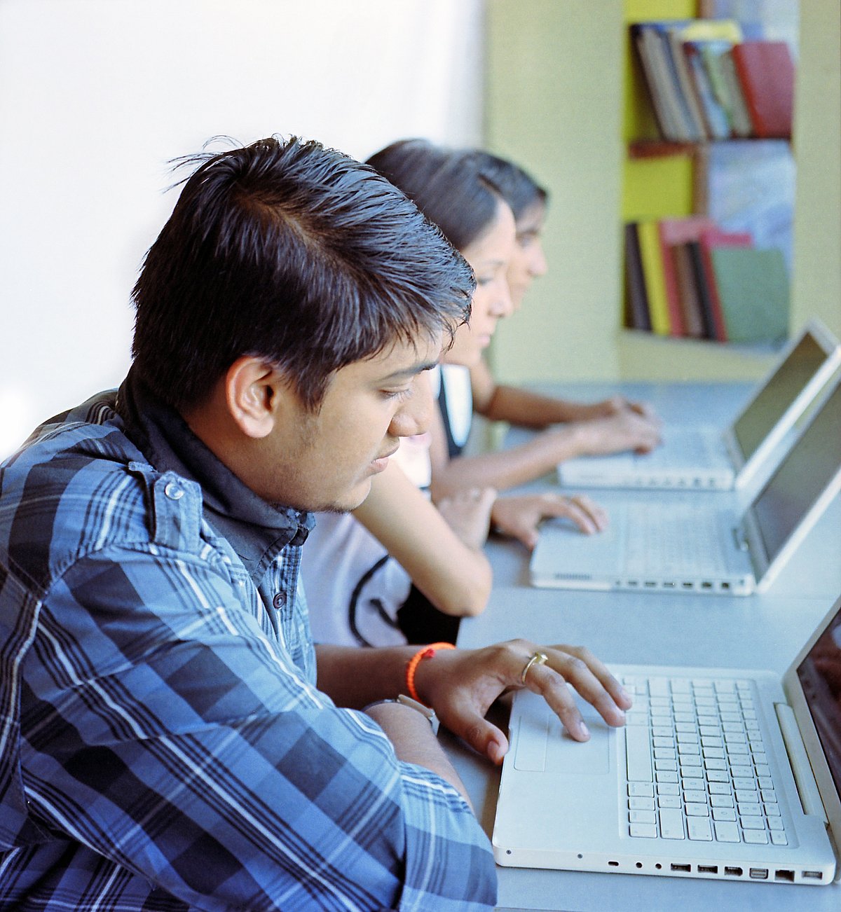 Introduce system of internal, external exams: UGC
