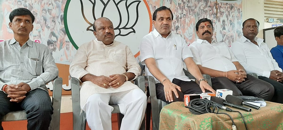 Priyanka talks like Gandhinagar Naxal leader: Bidar MP