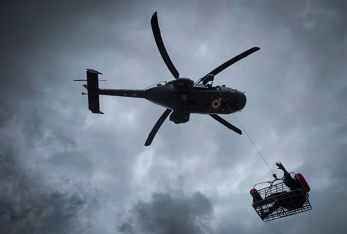 Navy develops air evacuation pod for COVID-19 patients