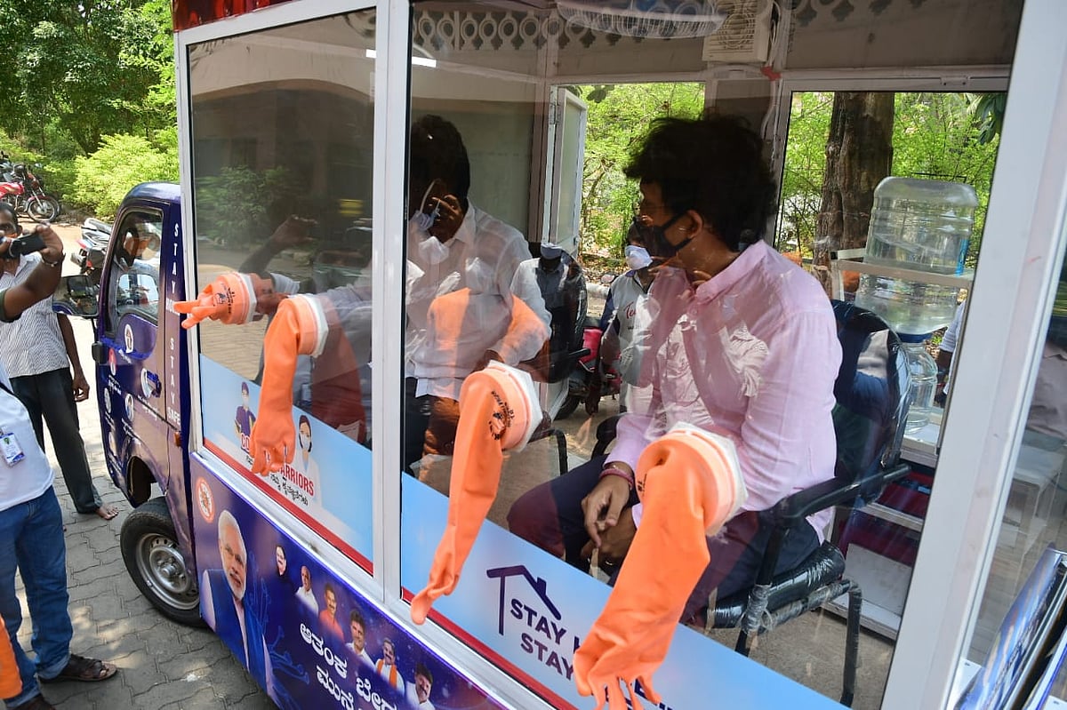 Mangaluru gets two COVID-19 mobile sample collection units