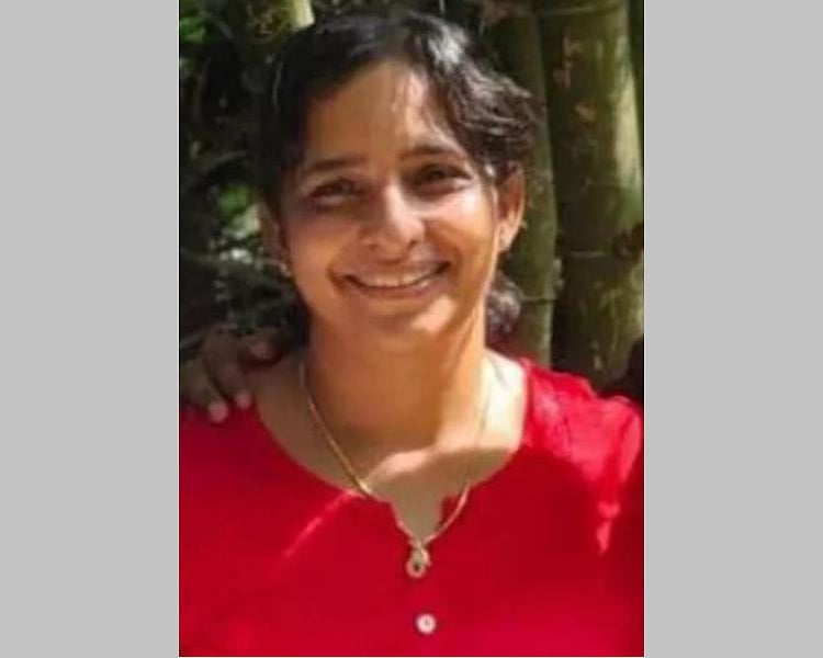 Serial killer 'cyanide' Jolly attempts to kill self in jail in Kerala