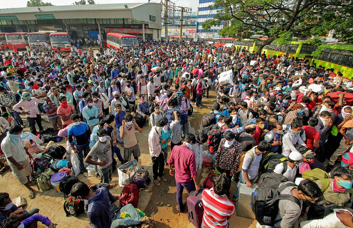 Karnataka puts inter-state migrant labour movement on hold