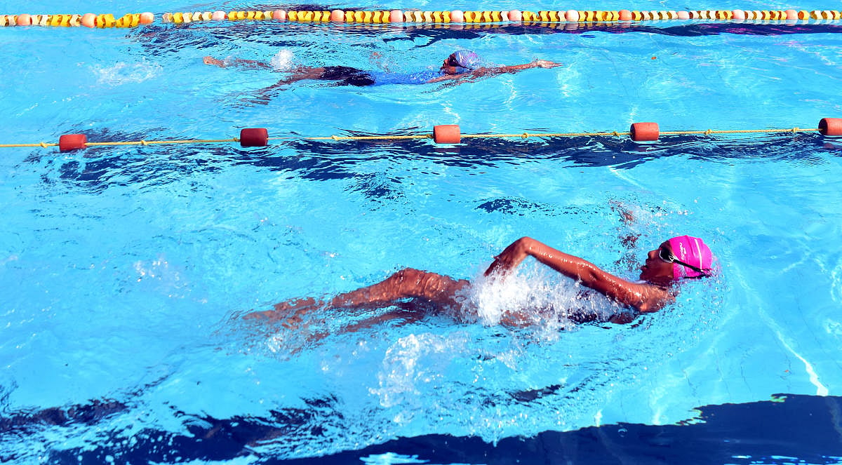 Young Swimmer Record: 7-Year-Old Swims 30 km Arabian Sea
