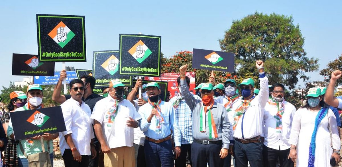 Goa ex-CM Kamat demands scrapping of SWR project in Goa