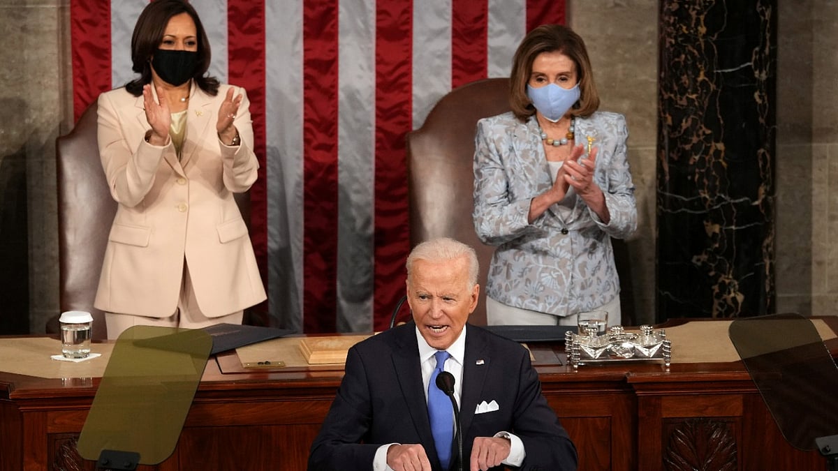 In historic first, two powerful women flank US president